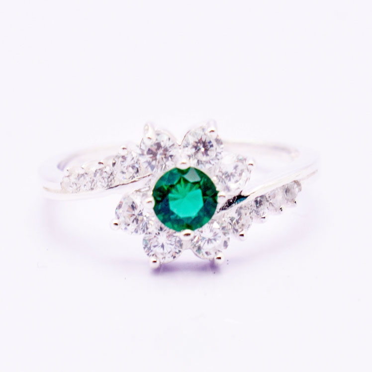 Sera 925 Sterling Silver Engagement Ladies Ring LRL08